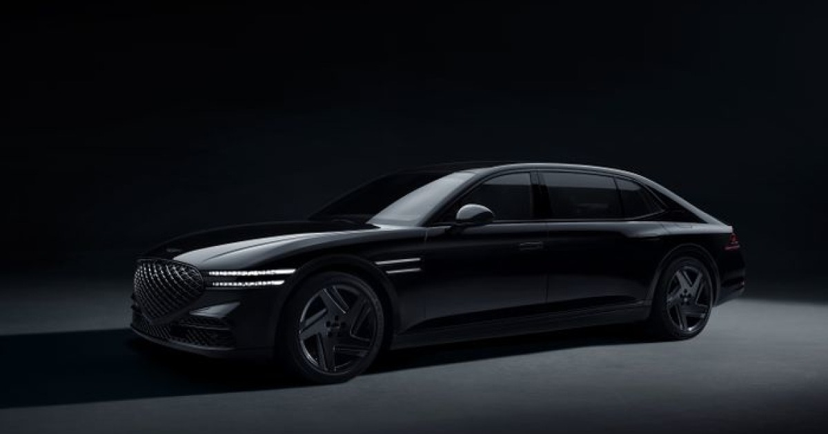 '1억 7000만원' 제네시스 나왔다… 'G90 롱휠베이스 블랙' 출시