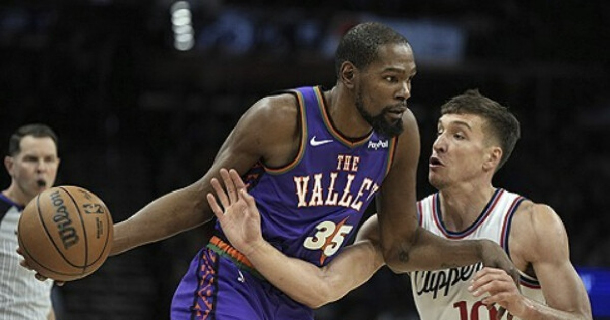 [NBA] ‘듀란트 4Q 19점’ 피닉스, 빌 부상 딛고 23점 차 역전극…클리퍼스 3연패