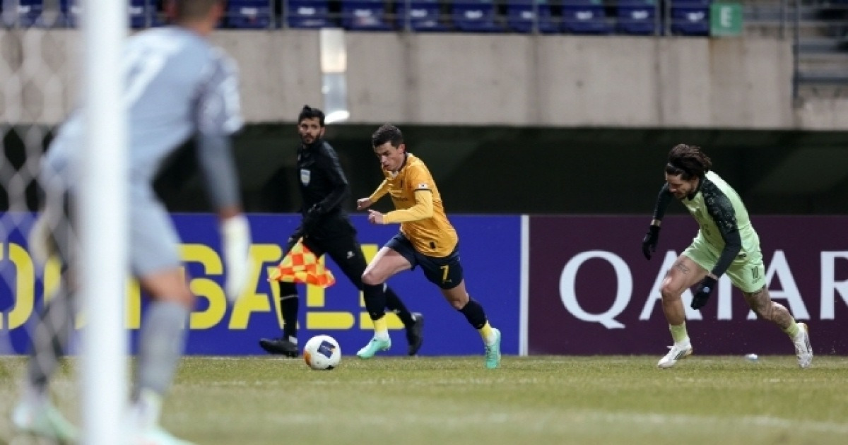 선 굵은 축구에 또 당했다... 광주, ACLE 16강 1차전 고베 원정 0-2 패배···‘2차전은 12일 홈에서 치른다’