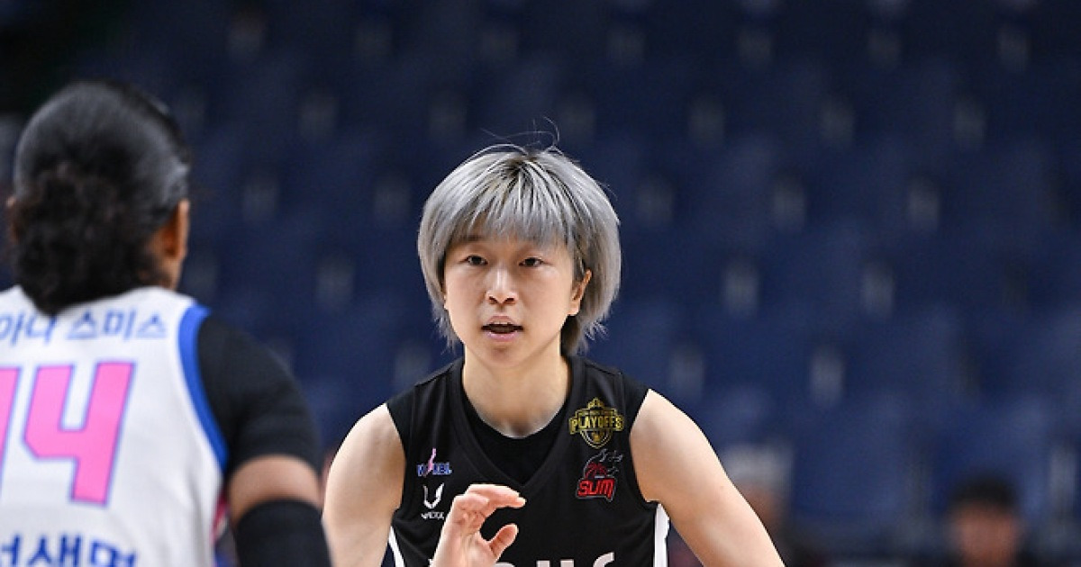 여자농구 BNK, PO 2연승…챔프전까지 1승 남았다