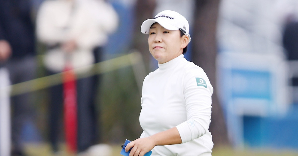 '통산 상금 1위 보인다' 신지애, JLPGA 개막전 2R 공동 17위