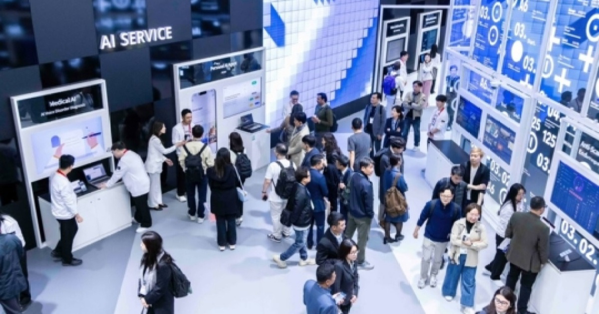 SKT "MWC25서 AI 경쟁력 알렸다"