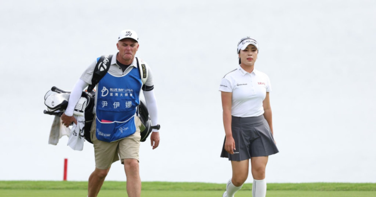 이미향, 블루베이 LPGA 3R 공동 9위…윤이나는 11위