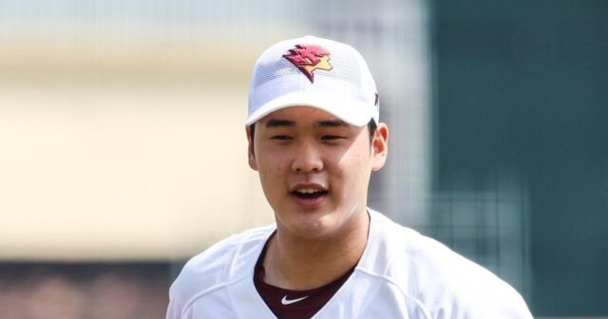 정현우 KKKK·정우주 152km·배찬승 153km…KBO 역대급 신인왕 레이스 시작, WBC 논쟁까지 가면 ‘대박’