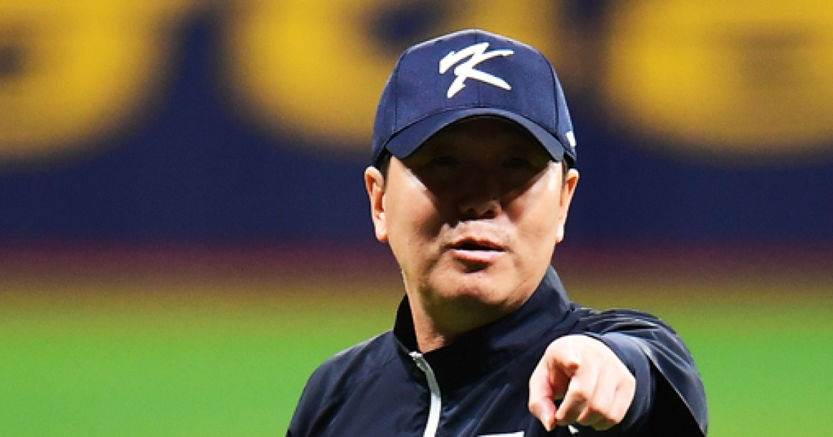 “가장 강한 팀 만들겠다” WBC 1년 앞둔 류지현 감독의 각오 [MK인터뷰]