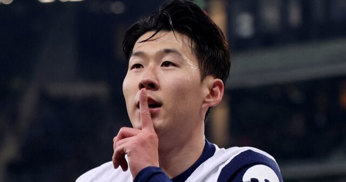 '크레이지’ SON, 또 '역대급 기록' 작성→'토트넘 레전드' 로비 킨 뛰어 넘었다...'127골' EPL 역대 득점 공동 '16위' 등극!