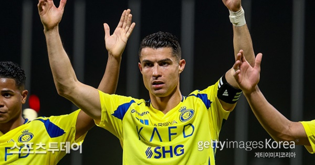 '호날두 파넨카킥' 알나스르, ACLE 8강 진출