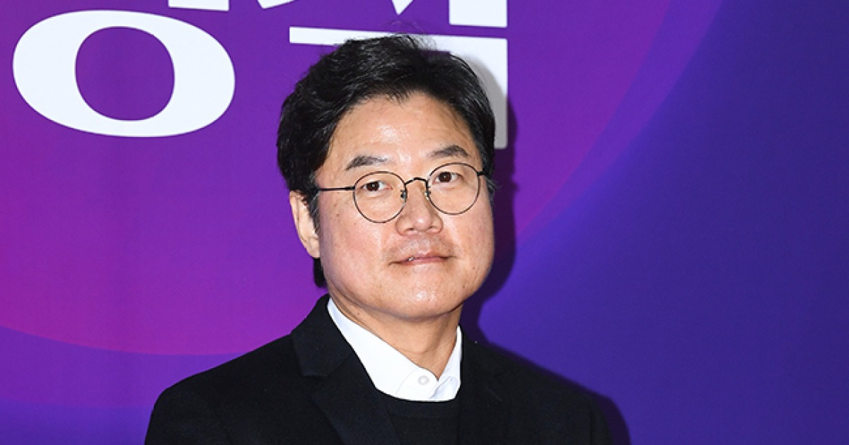 나영석PD, 개인 SNS 개설하자마자 팔로워 7만…최우식과 성수 데이트+이영지 팔로우