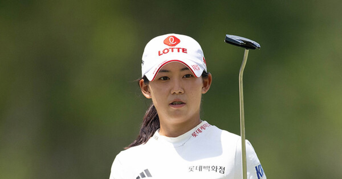 버디 퍼트를 시도하는 황유민 프로 [KLPGA 개막전]