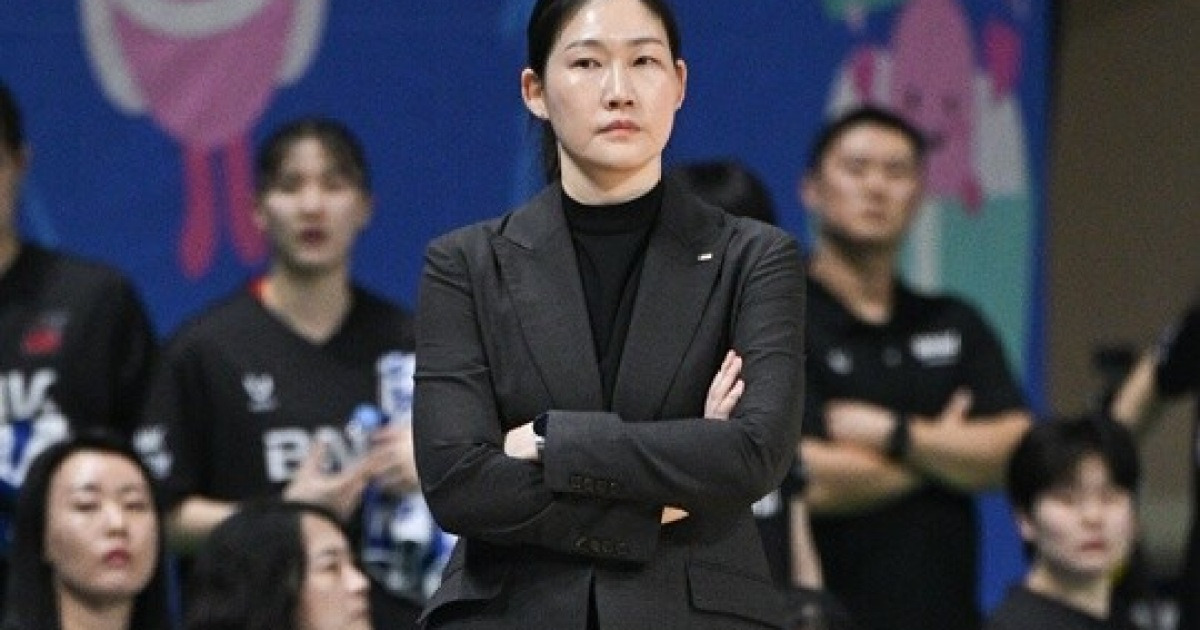 [WKBL FINAL 경기 후] 박정은 BNK 감독, “시작을 잘하지 못했지만...” … 위성우 우리은행 감독, “수비를 잘했지만...”