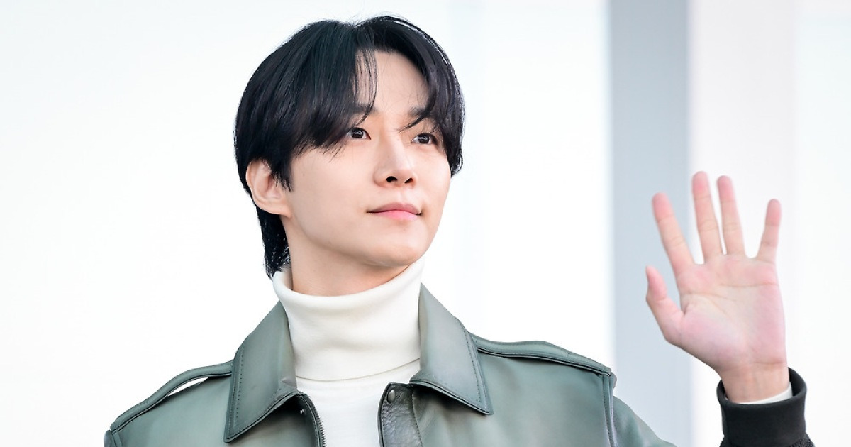 이준호, JYP 떠난다…"17년 인연, 감사드립니다"