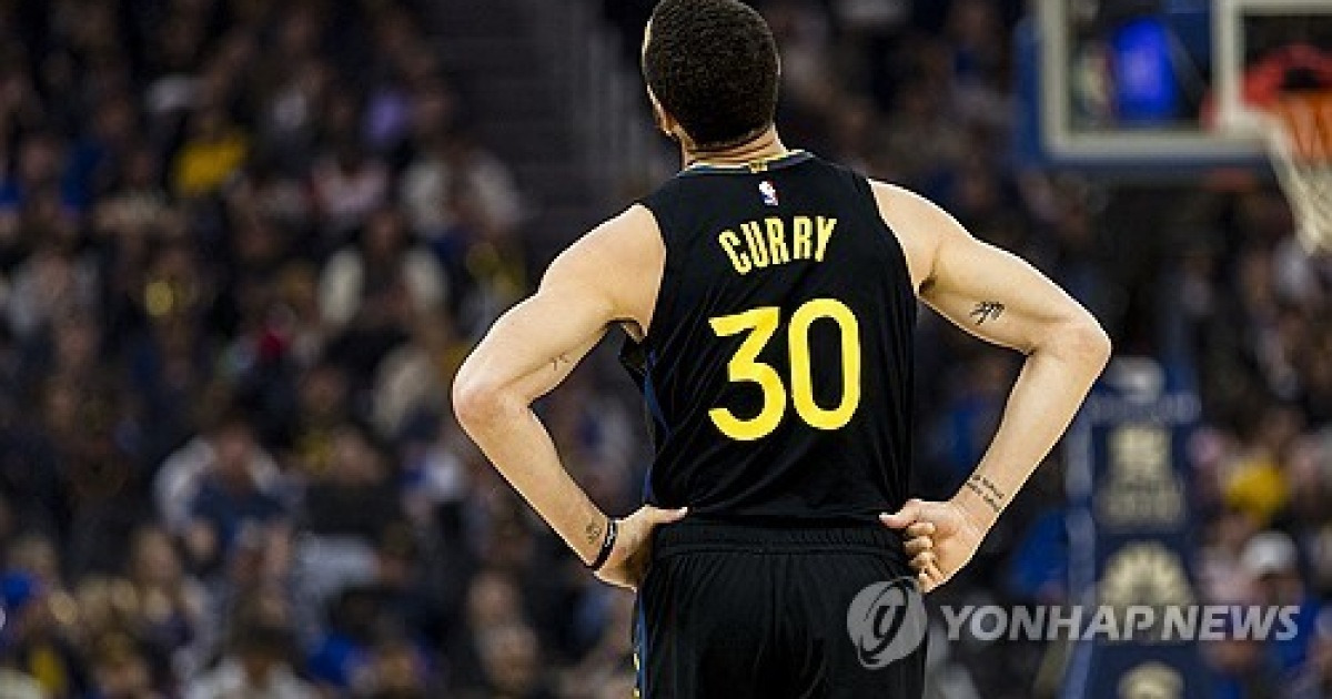 [NBA] '커리 부상 이탈에도...' GSW, TOR 제압하고 서부 6위 수성