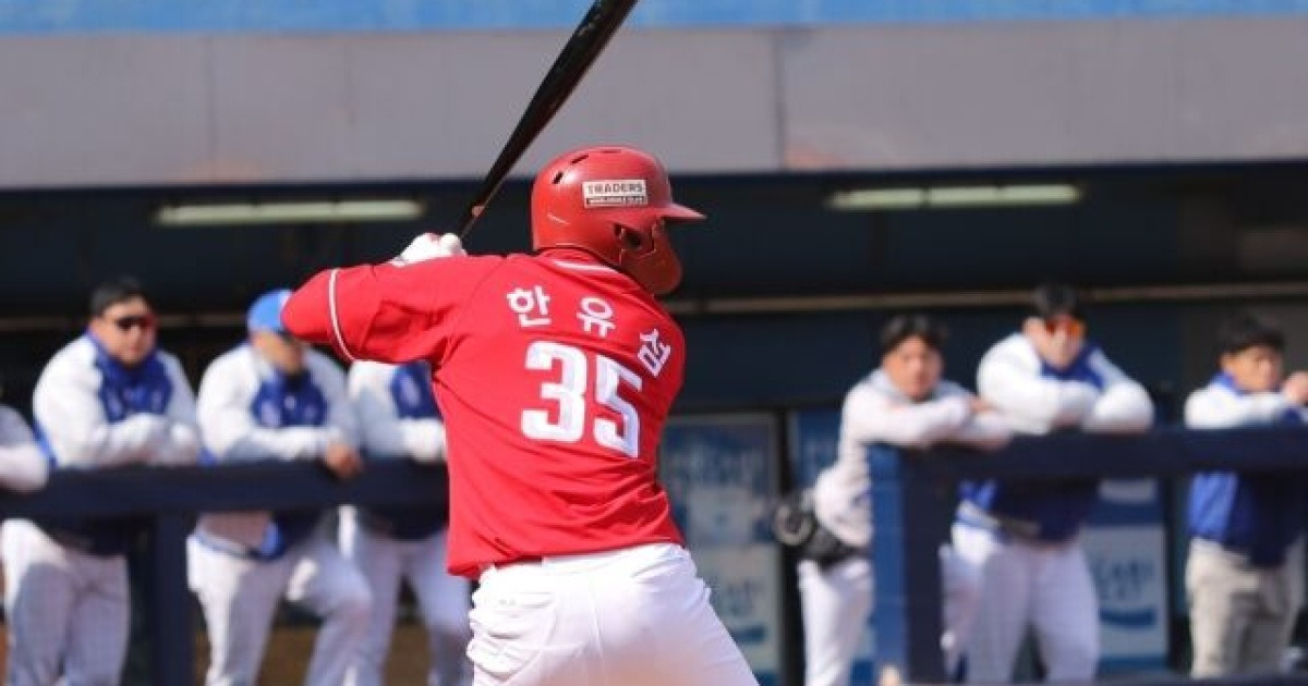 '햄스트링 불편' 302억 3루수 빠진 SSG, ML 28승 좌완에 어떻게 맞서나…한유섬 4번타자 중책, 박지환 3루수 [MD인천]