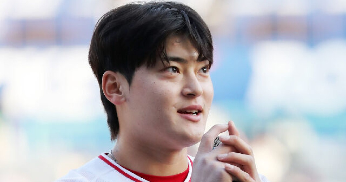 "내 공은 처음 보니까" 이런 강심장을 봤나…SSG 국대 클로저, 어떻게 45홈런 현역 빅리거를 잡았나 [MD인천]