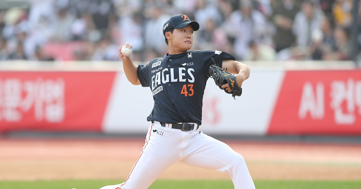 한화 정우주 데뷔전, 시속 155km 1이닝 1K 무실점