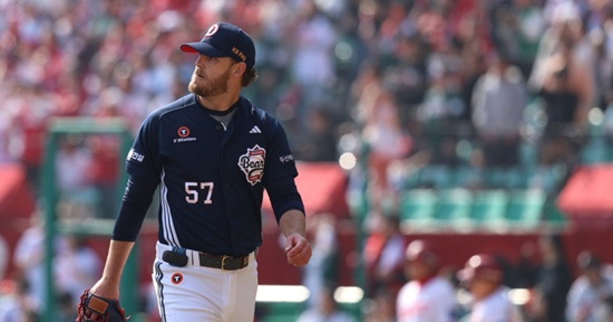 문학 마운드 적응 못 했나? 사구에 야유까지…'ML 28승' 특급 좌완 KBO 데뷔전→5이닝 4실점 부진 [문학 현장]