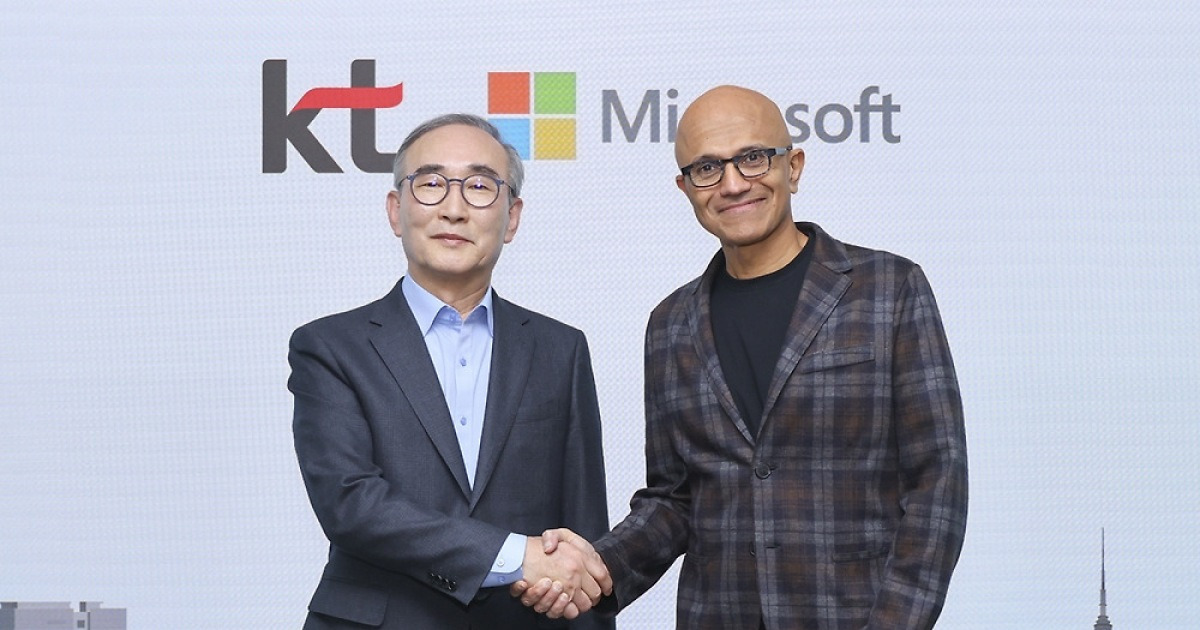 방한한 MS CEO, KT 대표와 1시간 회동…이유는? [정지은의 산업노트]
