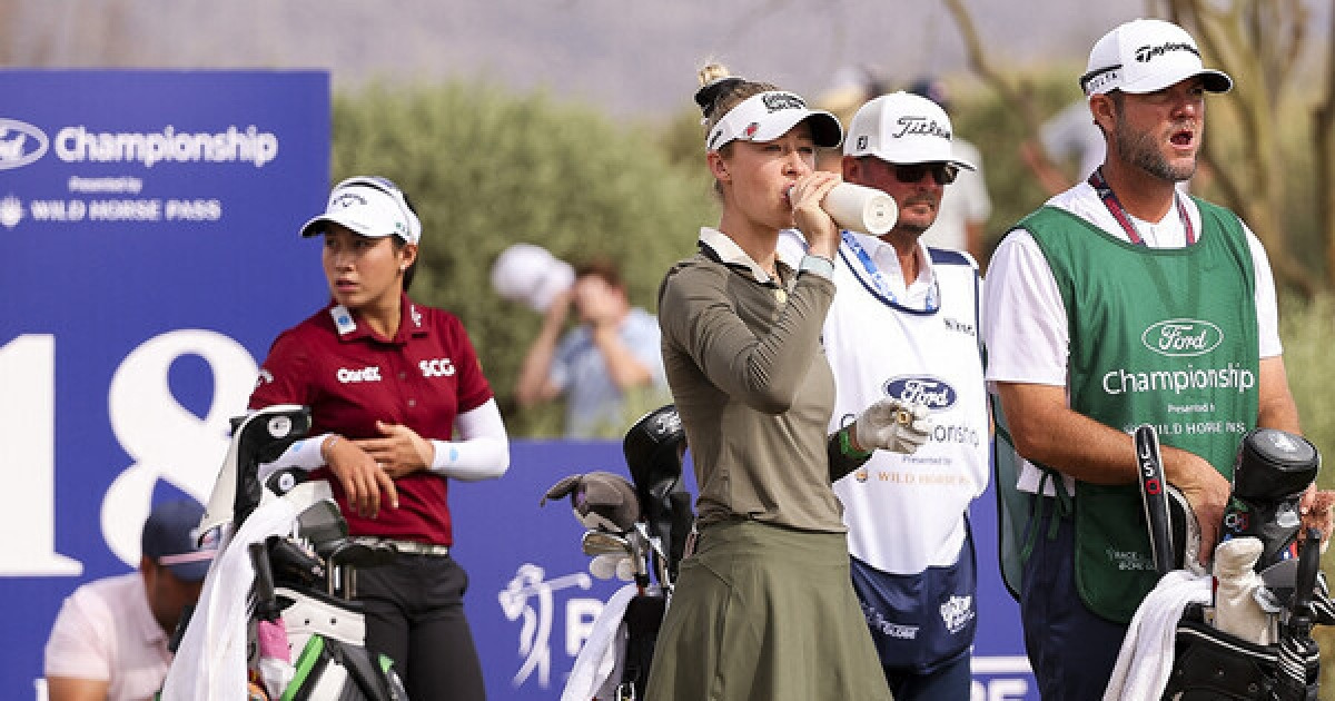 맞대결한 '세계 투톱' 넬리코다 vs 티띠꾼, 나란히 선두권 도약 [LPGA]