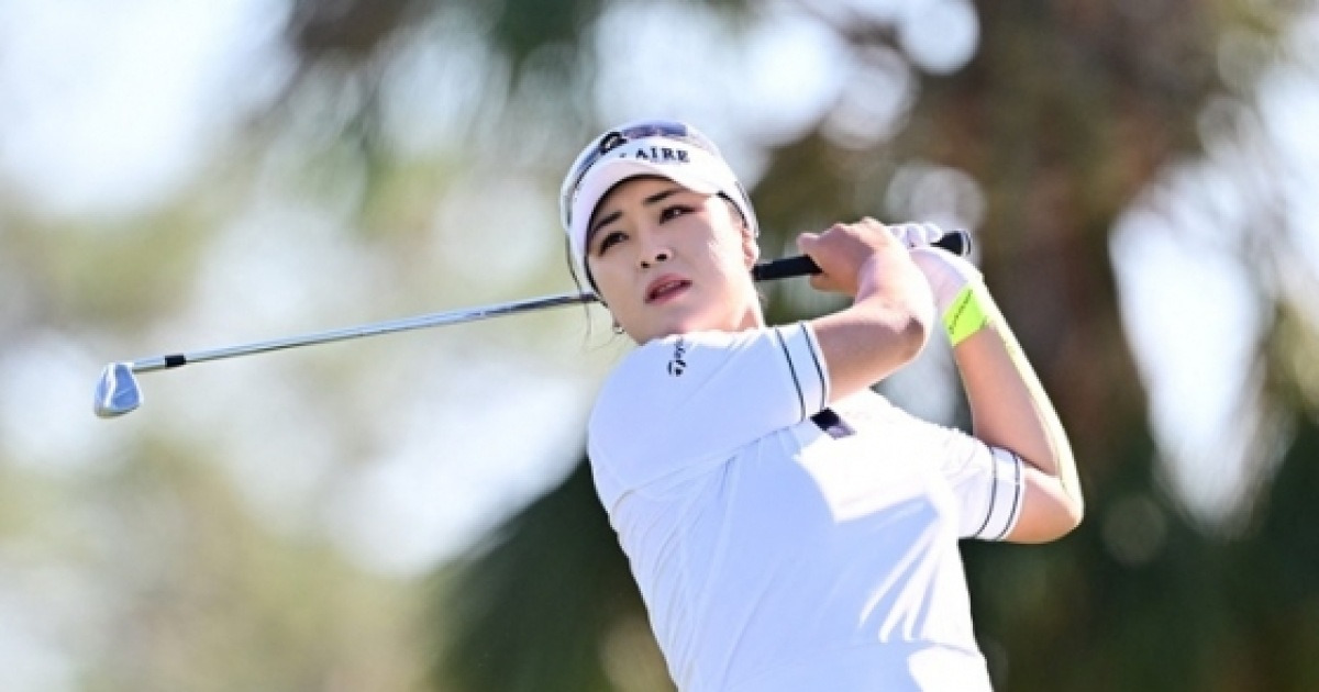'감 잡았다' 윤이나, LPGA 포드 챔피언십 공동 6위+우승권 맹추격... 단독 선두와 4타 차