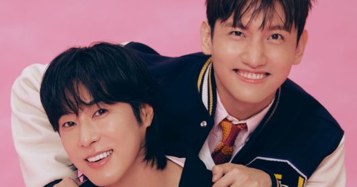 동방신기, SM과 재계약 완료..데뷔 후 21년 동행ing [공식]