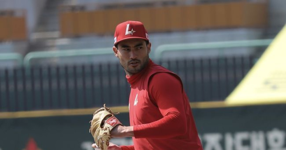 ‘152km 쾅!’ 박찬호 닮은꼴 외인에이스, 첫 라이브 피칭→5일 2군 등판 “하루라도 빨리 등판하고 싶어”