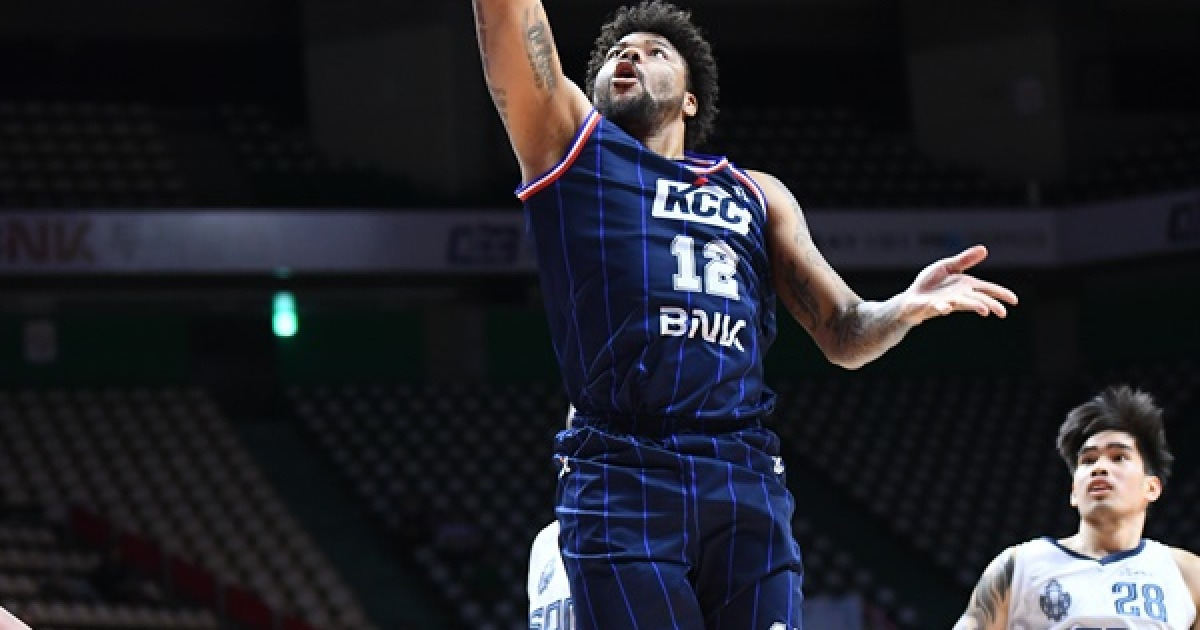 '두 자릿수 득점만 4명' KCC, 4Q에 화력 터지면서 소노 98-85 제압