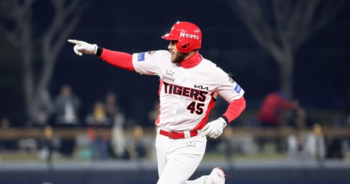 '대체 몇 개를 치려고' 9경기서 5홈런 위즈덤, KBO 단일 시즌 최다 홈런 이승엽 56개 기록 깰 태세