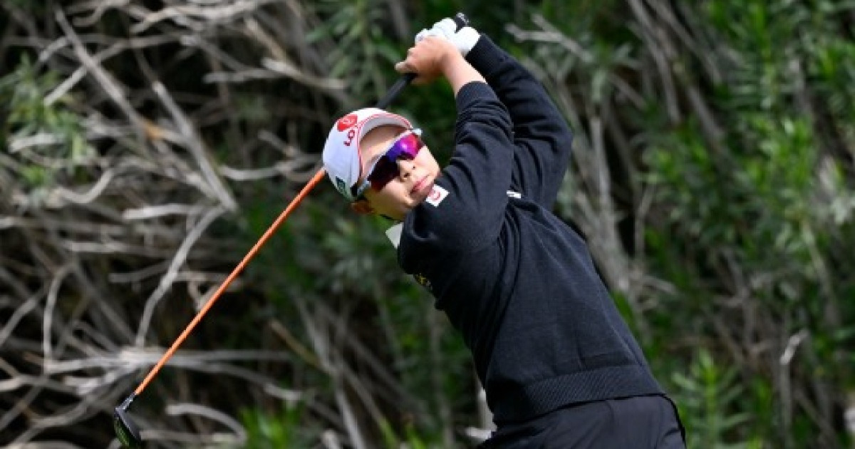 "대회 사상 최대 격차" 김효주, 7홀 남기고 8홀 차 압승...LPGA 2연속 우승 시동