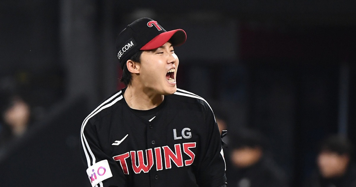 151km 킬러로 불리운 천적을, 95km '흑마구'로 이겨버렸다...외인도 필요없다. 현 KBO 최강 선발은 이 선수다