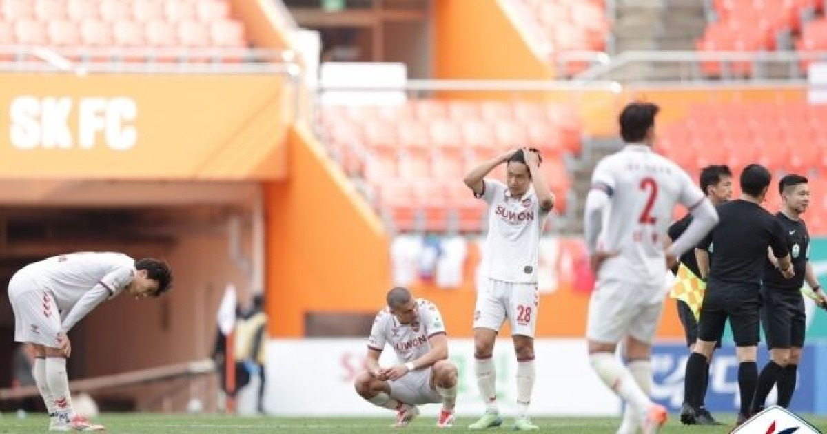 '6G 2골' 빈공의 수원FC, 안데르손 앞세워 시즌 '첫 승' 도전...'젊은 피' 활약으로 반등한 포항과 맞대결