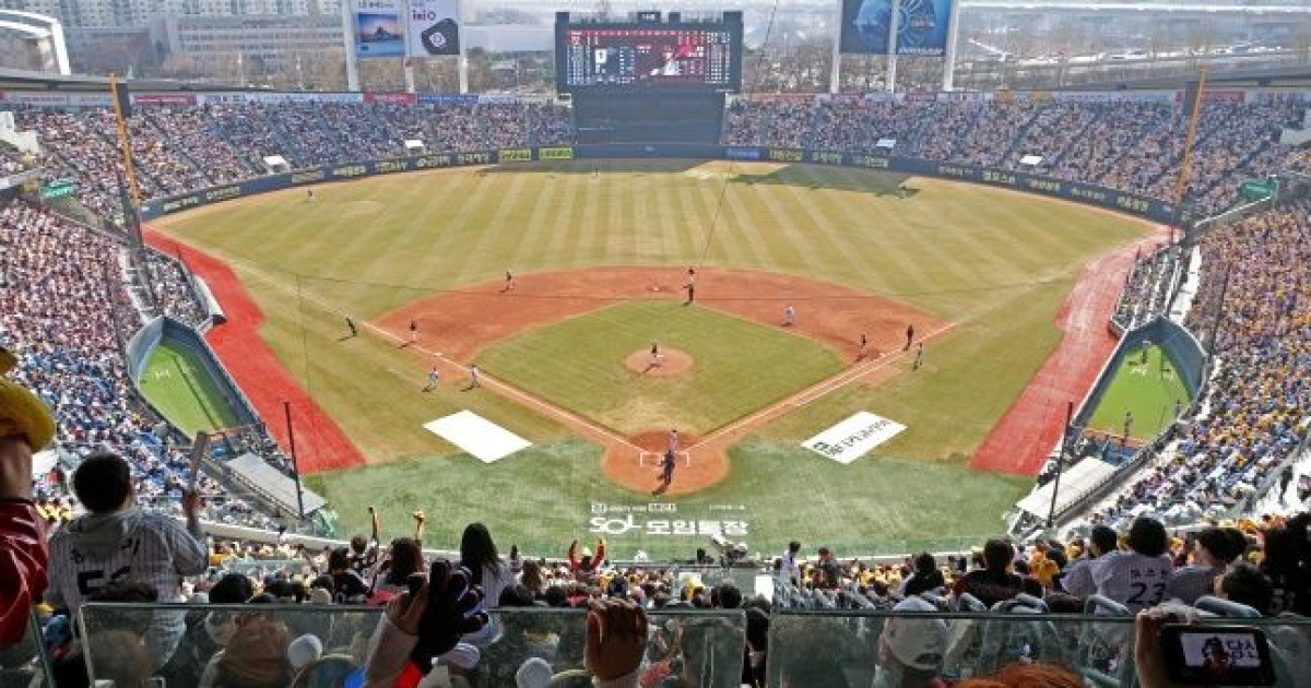 ‘폭발적’ 2025 KBO리그, 벌써 100만 관중 돌파...1100만 초과 추세