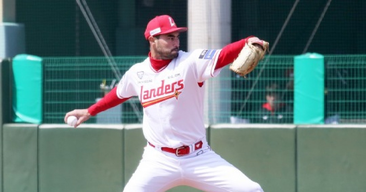 SSG 화이트, 퓨처스리그 복귀전 2이닝 1실점...최고 154km 구속 회복