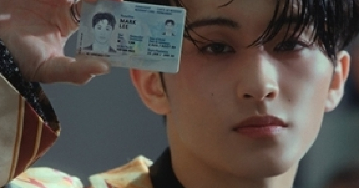 NCT 마크, 타이틀곡 ‘1999’ MV...세상을 구하는 슈퍼스타의 등장!