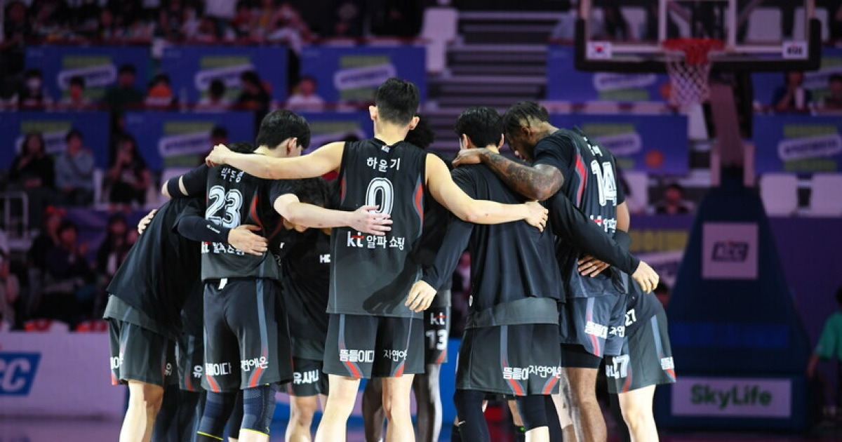 ‘가스공사 나오세요!’ KT, KCC에 진땀승… 4위로 정규리그 마침표