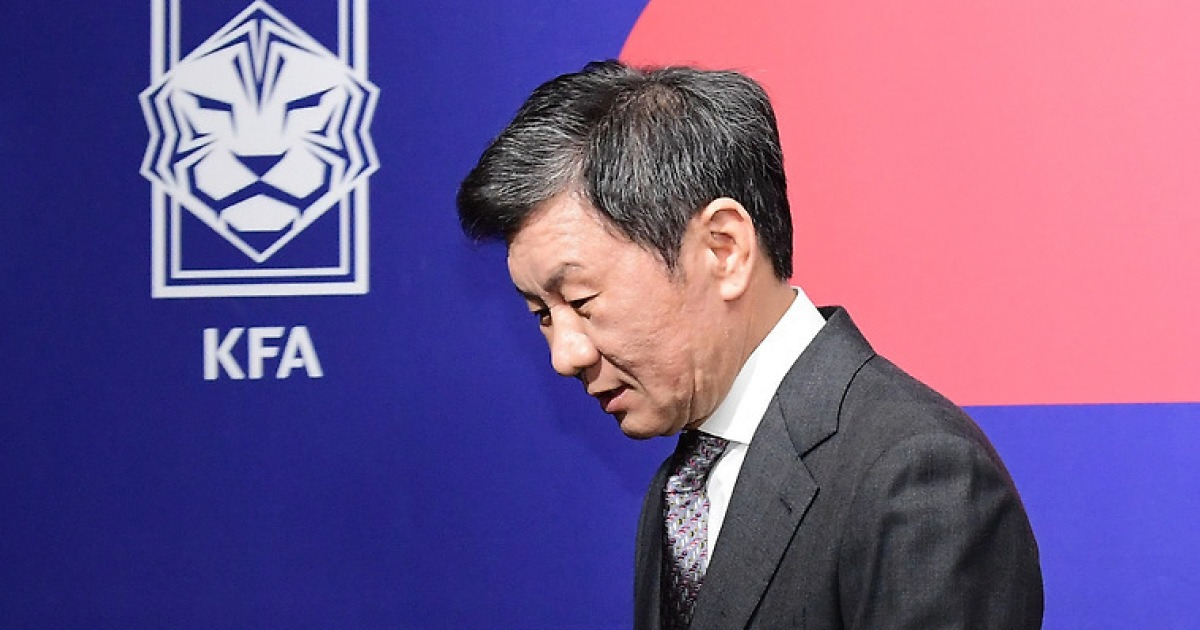 "42일 만에 '지각' 조각" 정몽규 회장, KFA 새 집행부…박항서, 신태용 가세→'35년 한 우물' 김승희, 전무 파격 발탁