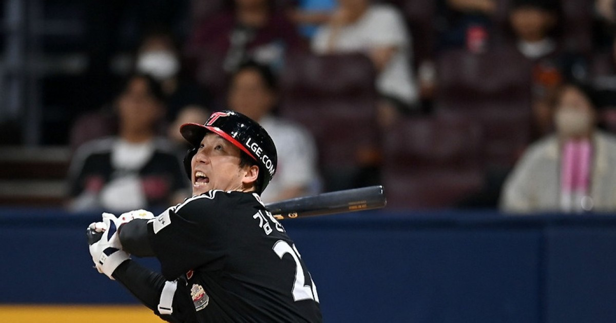‘박용택→손아섭→최형우’ 그리고 김현수, KBO 역대 4번째 개인통산 2400안타 고지 밟았다! [고척 리포트]