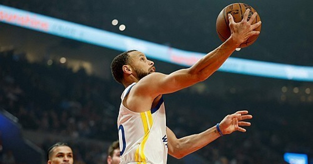 [NBA] '커리 부상 악재에도...' GSW, 가볍게 POR 격파 성공