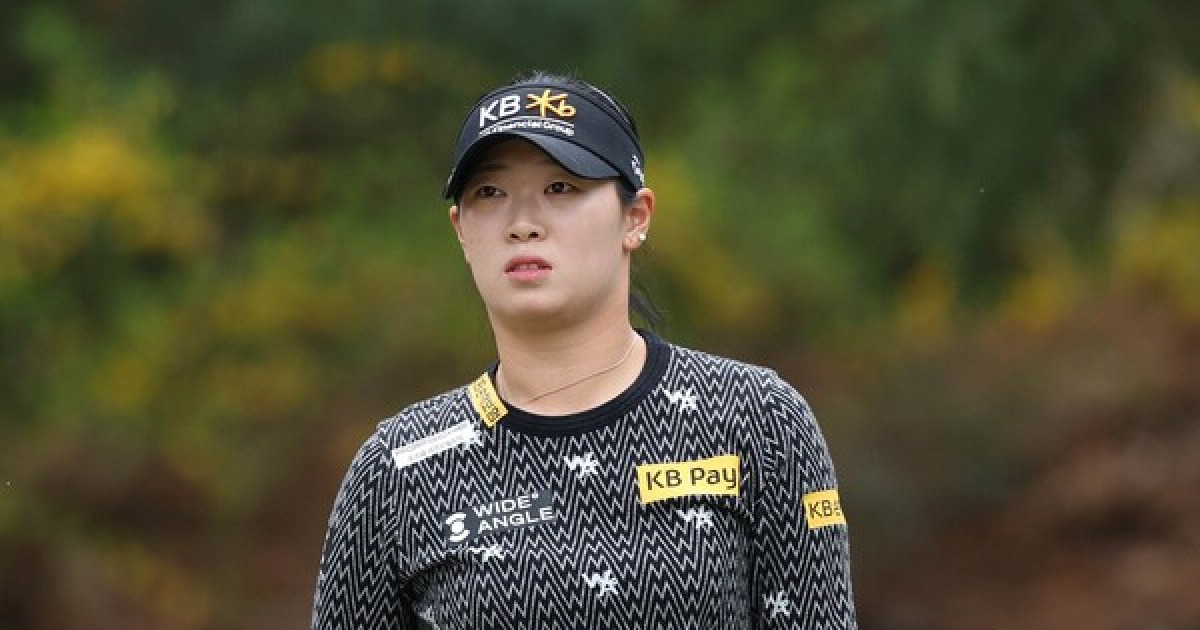 초심 강조한 방신실 "항상 독한 마음으로 경기에 임해요" [KLPGA iM금융오픈]