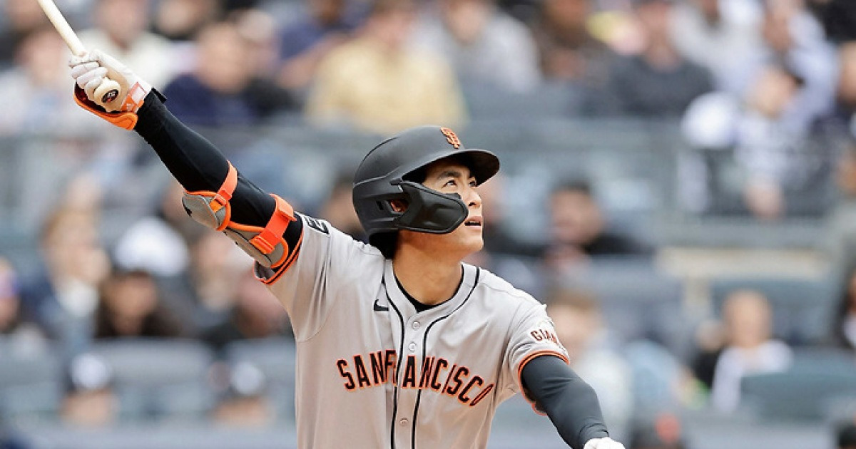 대충격! '이정후 MLB 125년 사상 최초기록 주인공!' 양키스전 2홈런은 역대 자이언츠 타자 중 최초였다