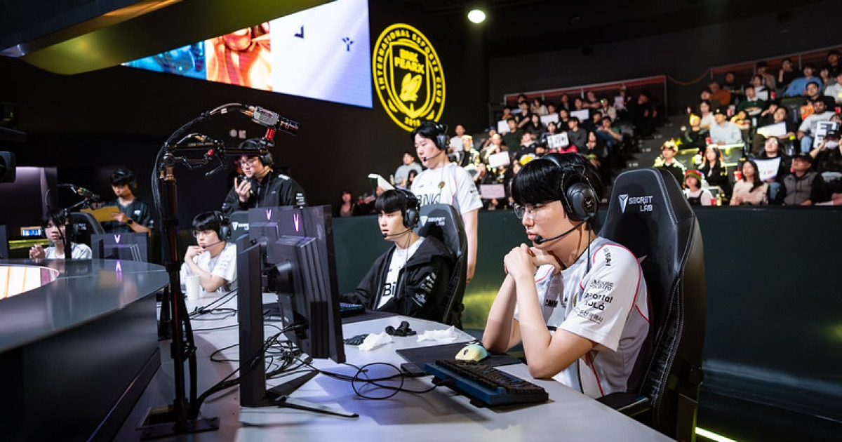 켈린 차리고 디아블 쓸어 담고…BNK, T1 잡고 연패 탈출