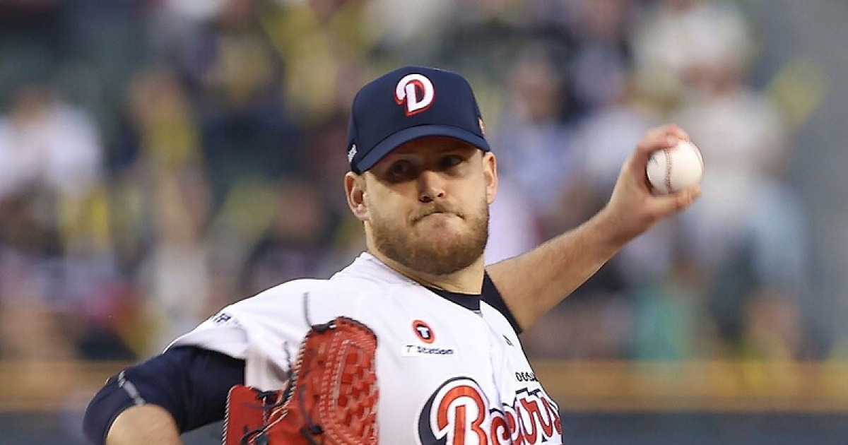 콜어빈 QS 3승+케이브 3타점+KIA 혼 빼놓은 주루까지… 원기 찾은 두산, ‘윤영철 부진+김선빈 부상’ KIA에 완승 ‘2연승’ [잠실 게임노트]