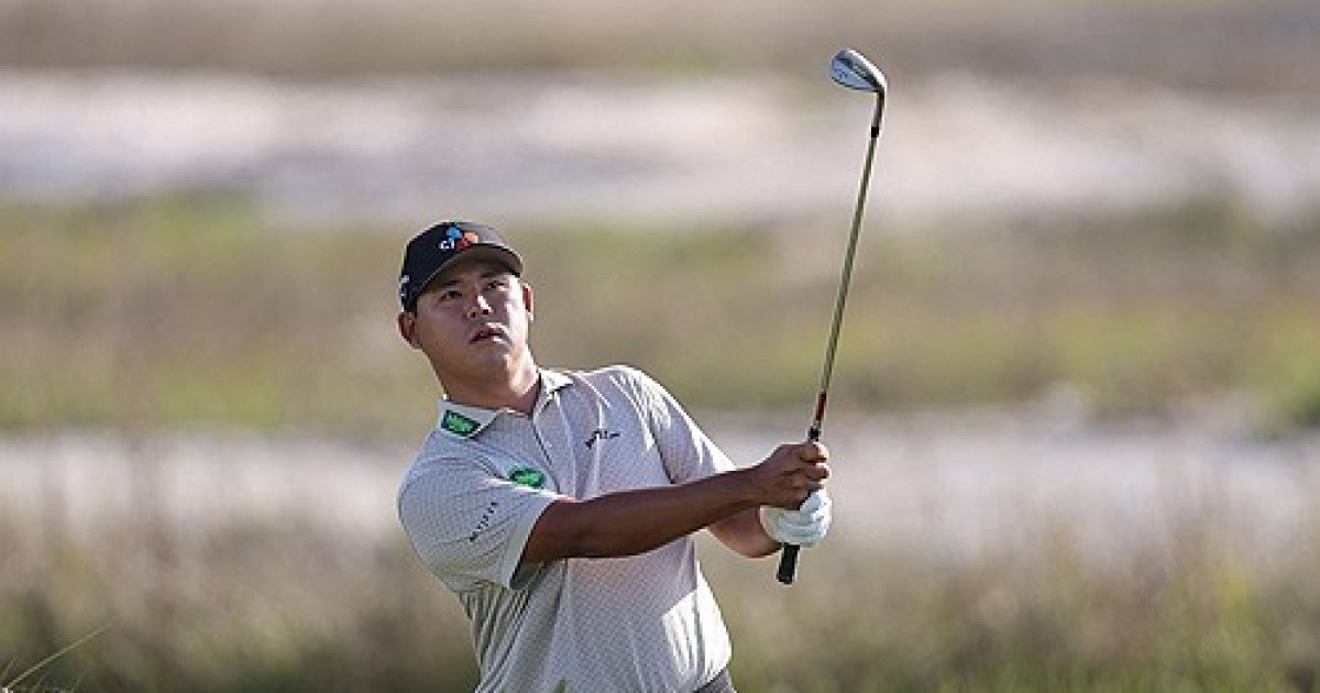 김시우, RBC 헤리티지 3R 단독 선두…2년 만의 PGA 투어 우승 눈앞