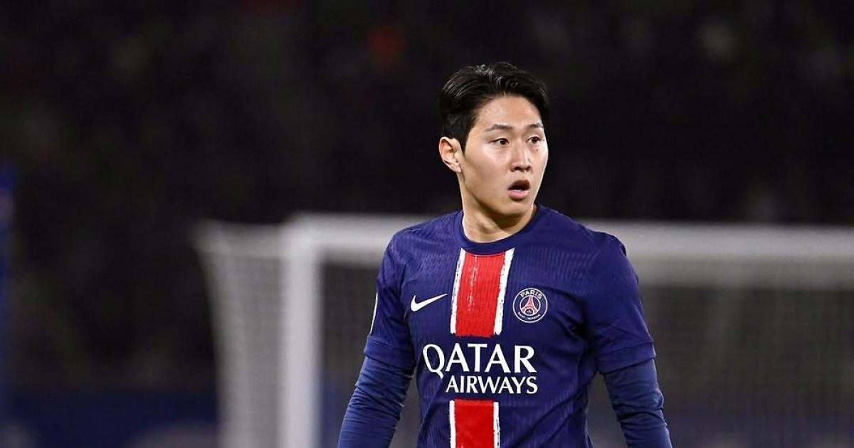 떠나느냐, 남느냐…‘EPL 이적설’ 이강인, PSG 잔류로 급선회?