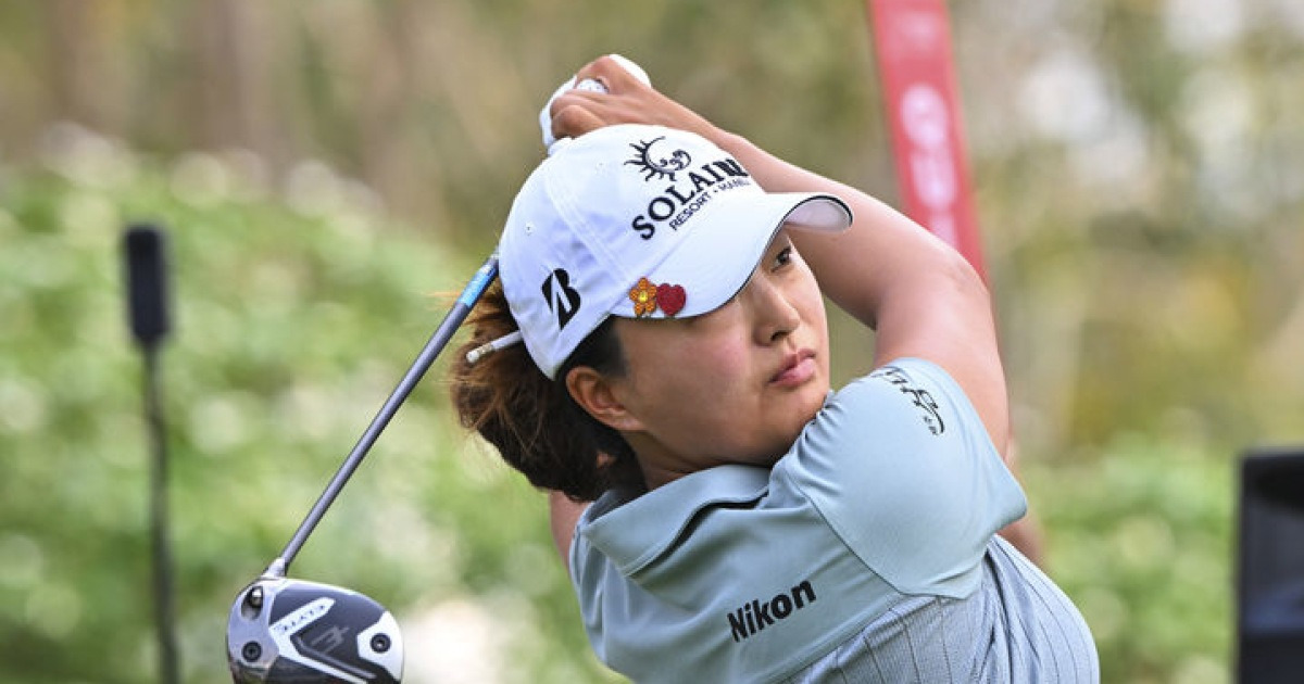 고진영, LPGA LA챔피언십 공동 7위…윤이나 16위