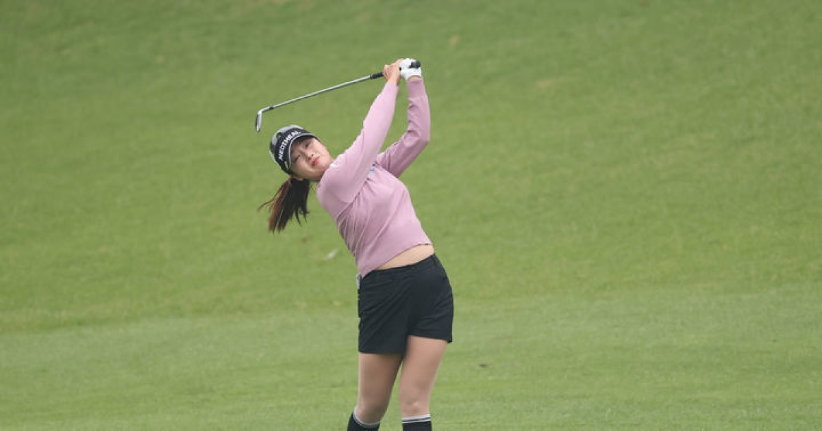 한진선, KLPGA 덕신 챔피언십 1R 공동 1위…"샷·퍼트 모두 좋아"