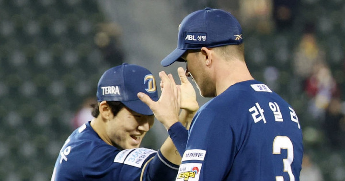 '라일리 6이닝 무실점·서호철 2타점' NC, LG 3-1로 꺾고 위닝시리즈