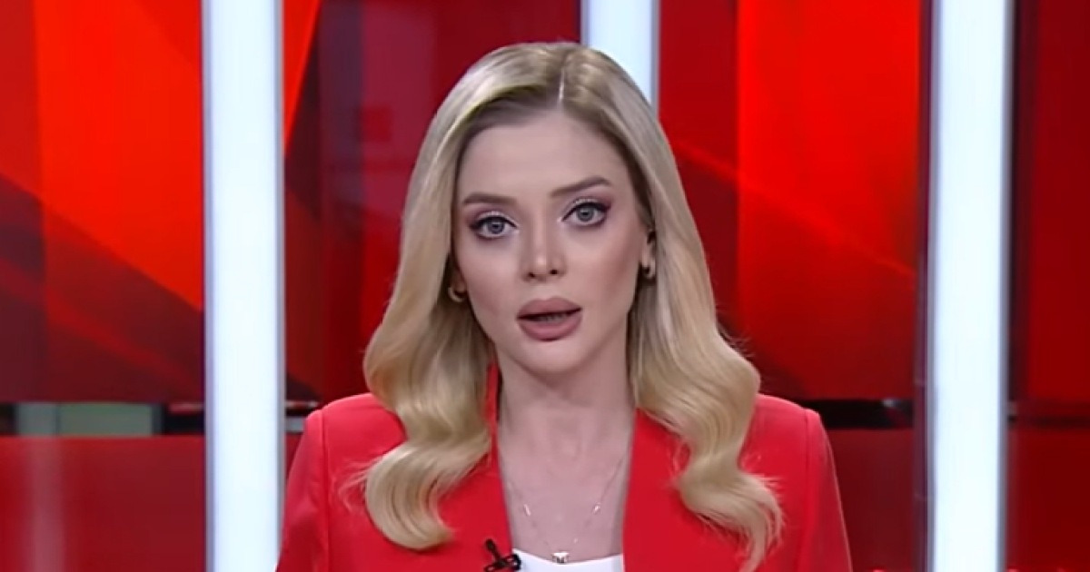 생방송 중 지진나자 "엄마에 연락 좀"..지진에도 침착하게 방송 이어간 CNN앵커 [영상]