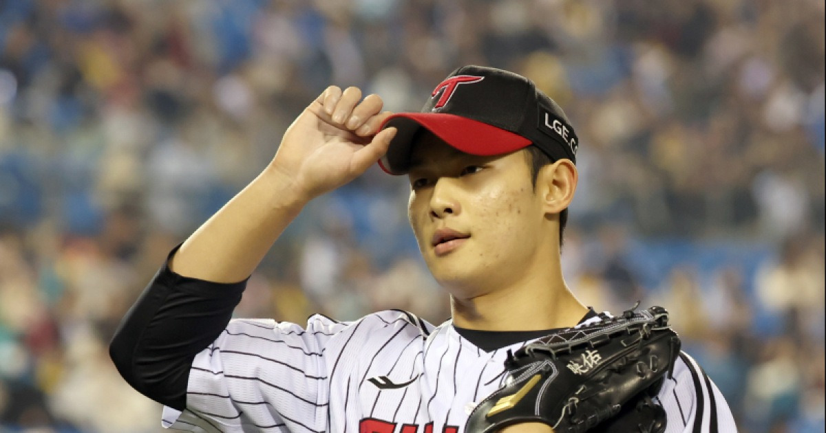 '158㎞ 쾅' LG 1R 신인 투수 또 개인 최고 경신, 꿈의 160㎞도 보인다