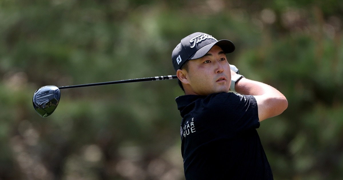 이태훈, KPGA 투어 우리금융 챔피언십 3R 1타 차 단독 선두