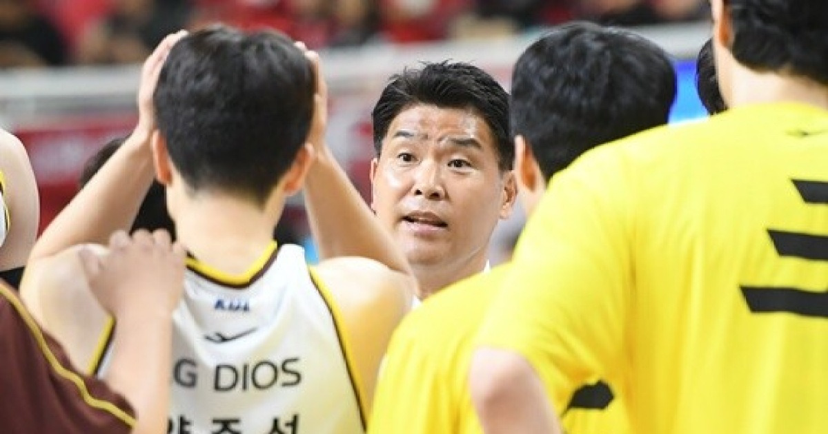 [KBL 4강 PO 경기 후] 운명 갈린 조상현 LG 감독-조동현 현대모비스 감독, 서로에게 남긴 말은?